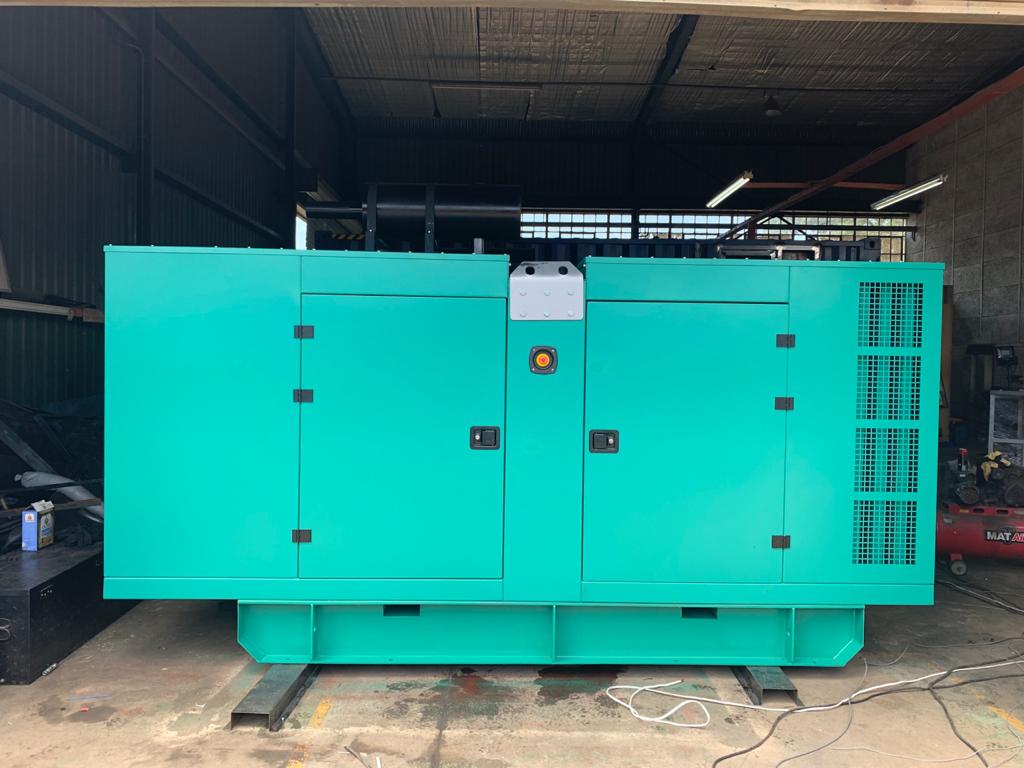 Generator Mega Global