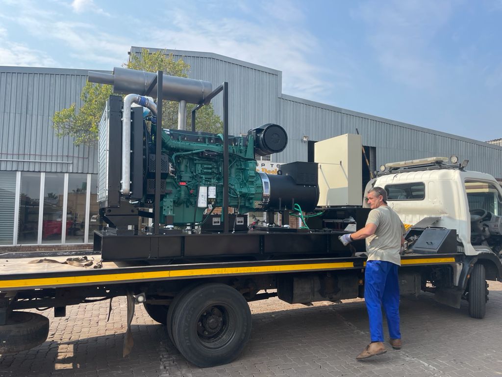 Generator Mega Global
